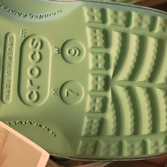 CROCS | Shoes | New Crocs Jimmy Buffett Margaritaville Beach Theme ...
